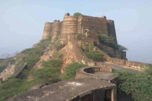 Devgarh Fort Sikar | How To Reach, Best Time & Tips
