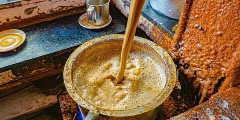 Jaipurs Famous Chaiwala (Gulab Ji Chai Wale) - A Cafe for Best Tea in ...
